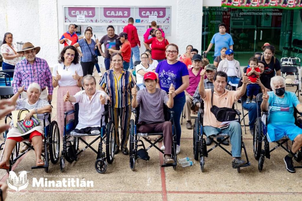 Entregan apoyos funcionales 2024 en Minatitlán – RedTV